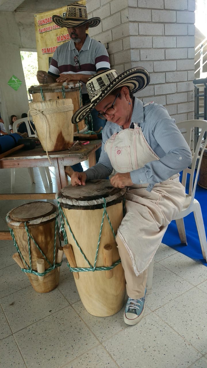 Mediante restauración de tamboras acompañamos espiritualmente - Colegio ...